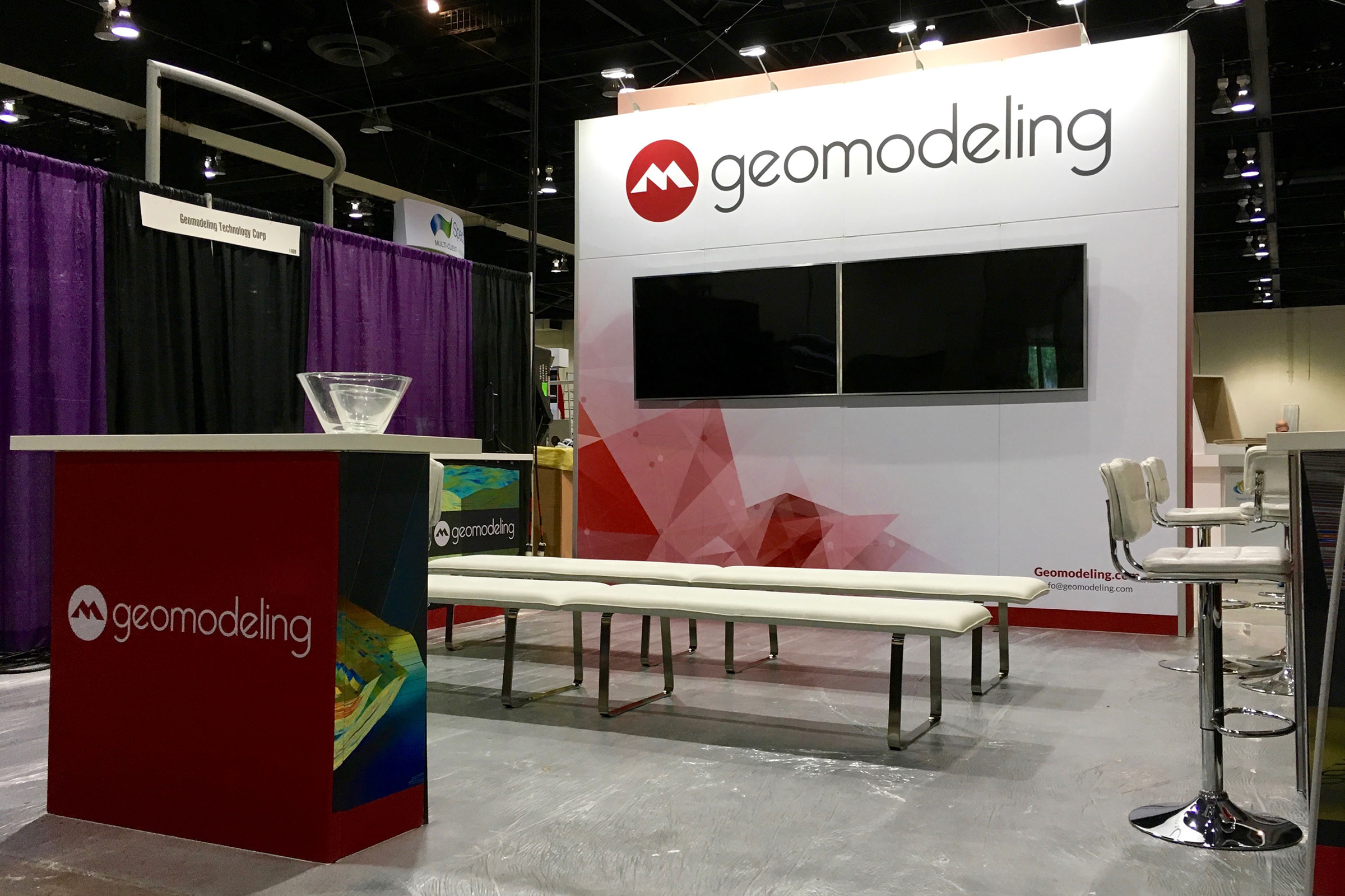 H-line | Trade Show Booth Kits